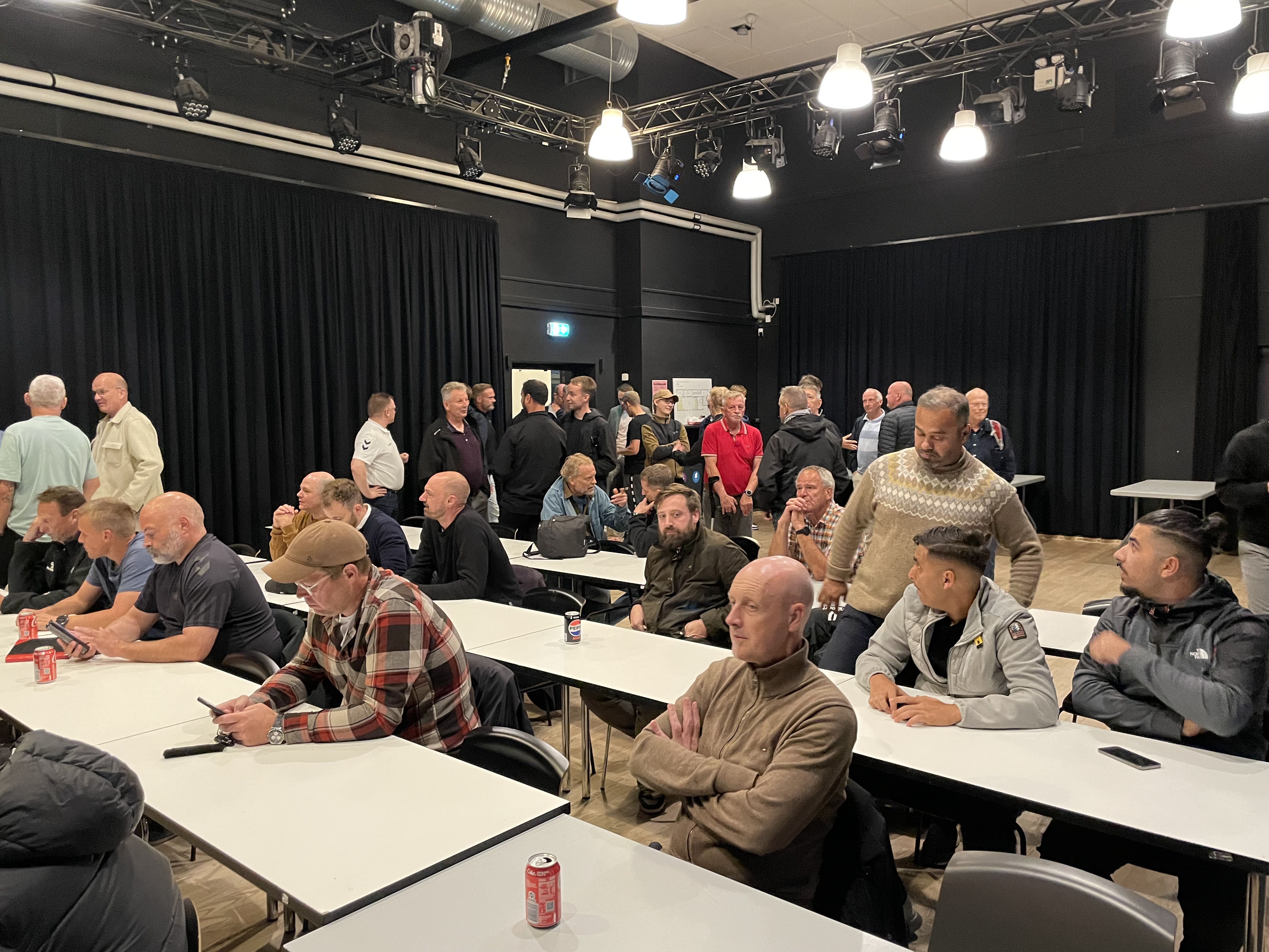 55 dommere fik faglige input og fællesskabsfølelse i Valby