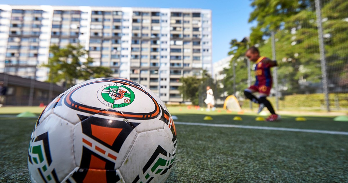 Fodbold på lokalsamfundets betingelser